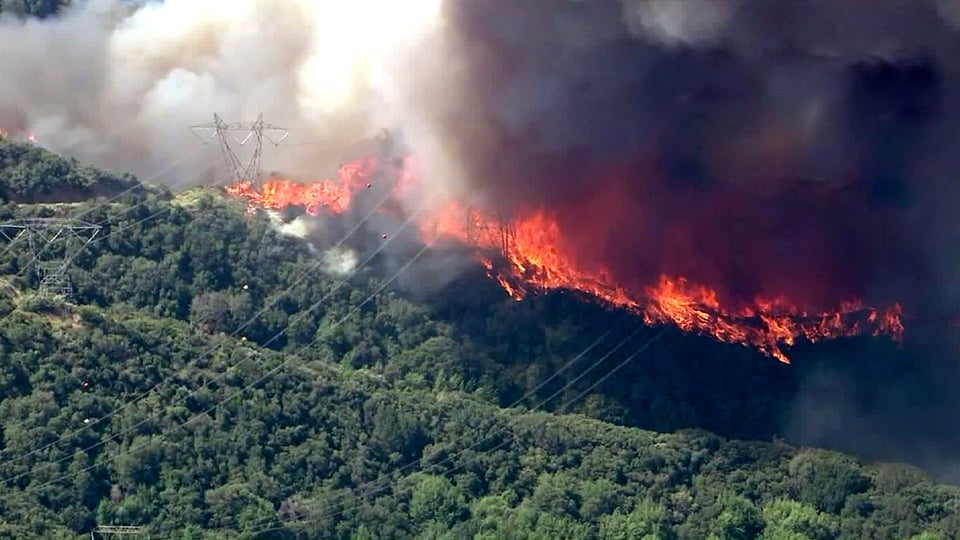 Wildfire Impacts to the Grid